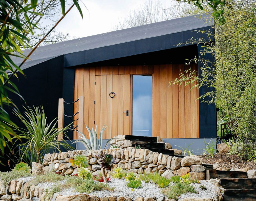 Fallen Angel - Studio West Architects